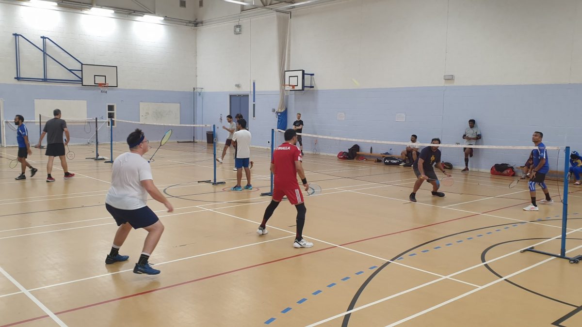 Play Badminton – Friendly Local Badminton Club in Pinner and Northwood